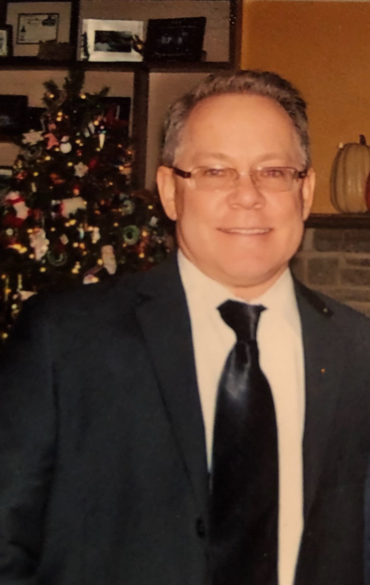 Edwin E. Manbeck – Sullivan Funeral Home & Cremation Services, Inc.